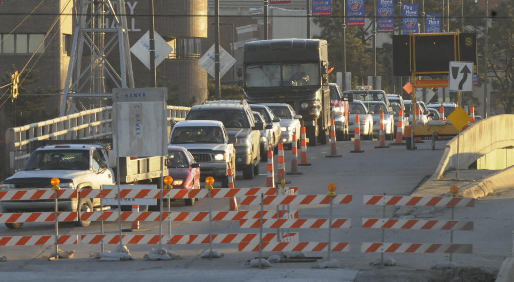 Kansas Turnpike’s East Lawrence interchange to close two weeks later ...
